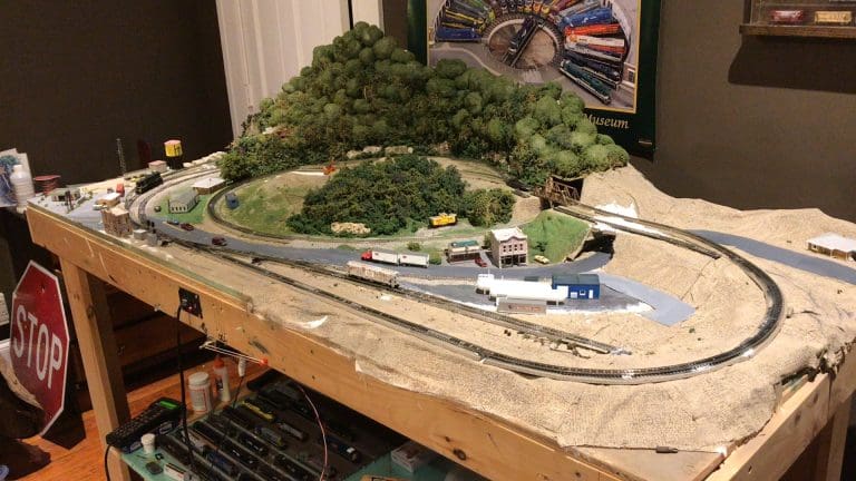 5 Exceptional 3x6 N Scale Layouts - Model Train Books